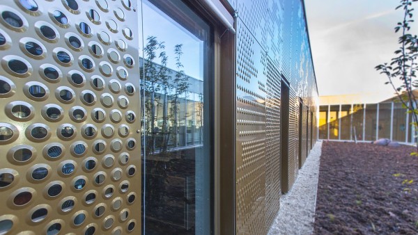 Blechfassaden: Kosten, Preise und Aufbau