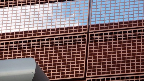 Blechfassaden: Kosten, Preise und Aufbau